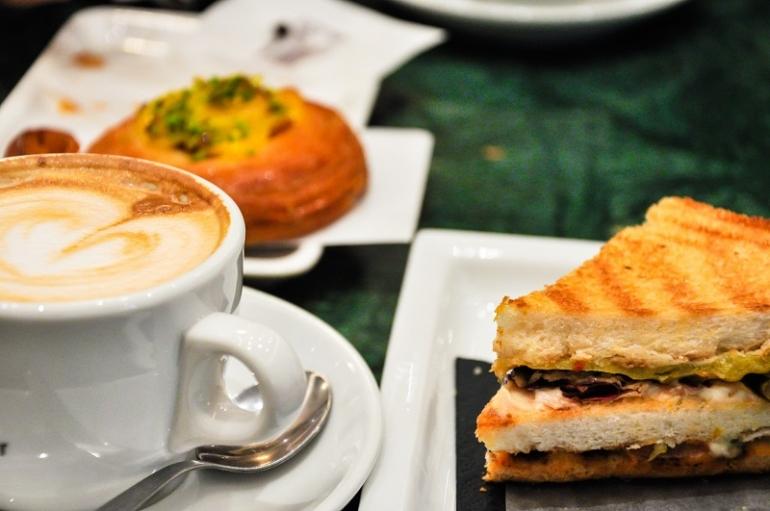 Top 10 Cafes in London You Should Visit For a Foodilicious Vacay in the ...